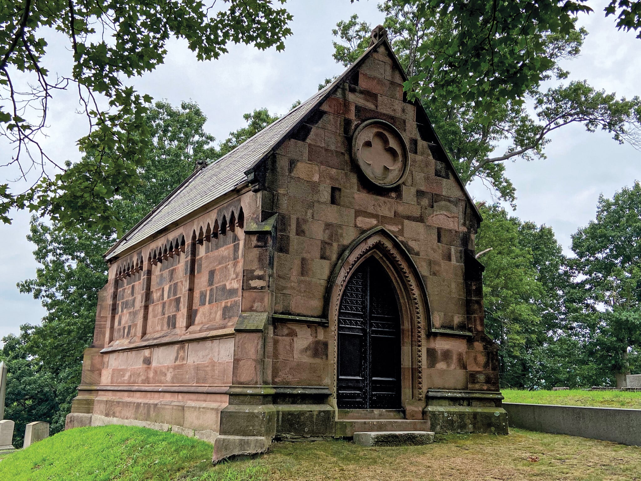 Telling Their Stories: Inside Providence's North Burial Ground - Rhode ...