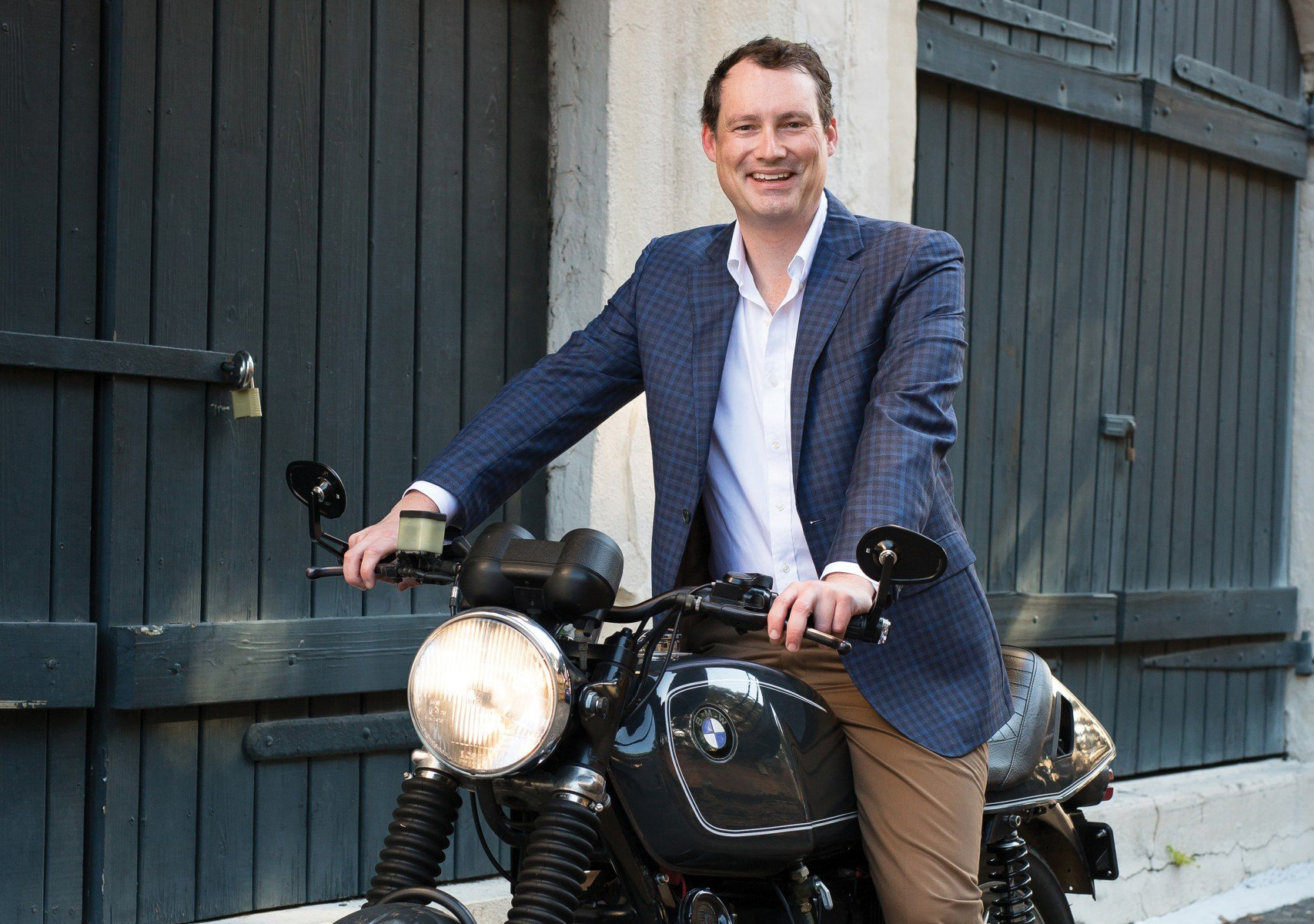 Dr. Christopher Comer / Comprehensive Dental Care | South Magazine