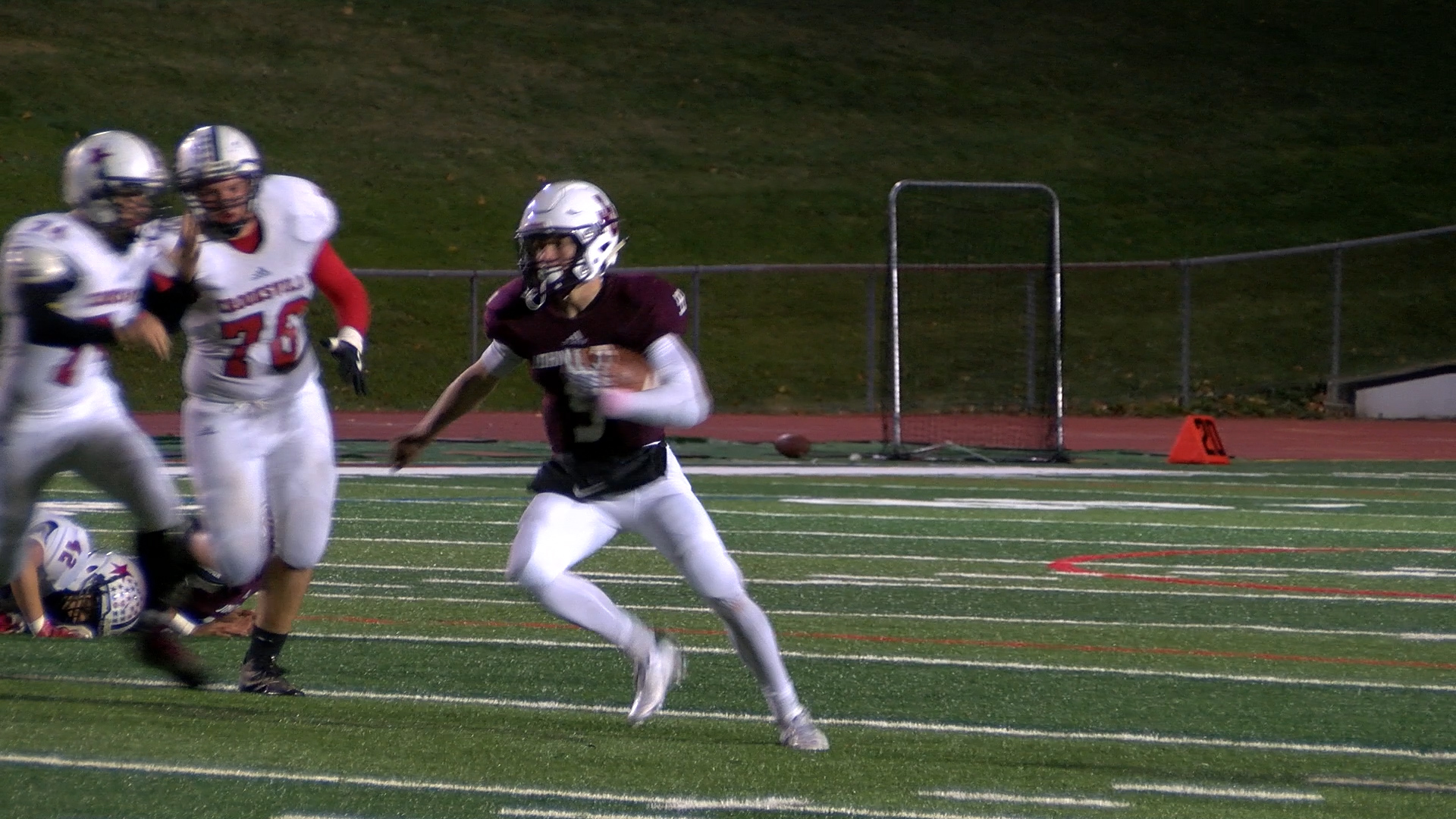 Lady Dawgs win district title; Muskies blow out Ceramics - WHIZ - Fox 5 ...