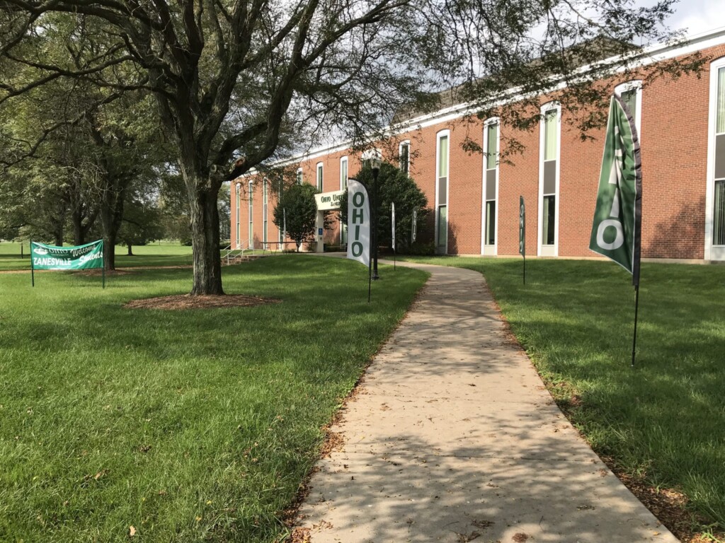 Bobcat Blitz welcomes OUZ Freshmen - WHIZ - Fox 5 / Marquee Broadcasting