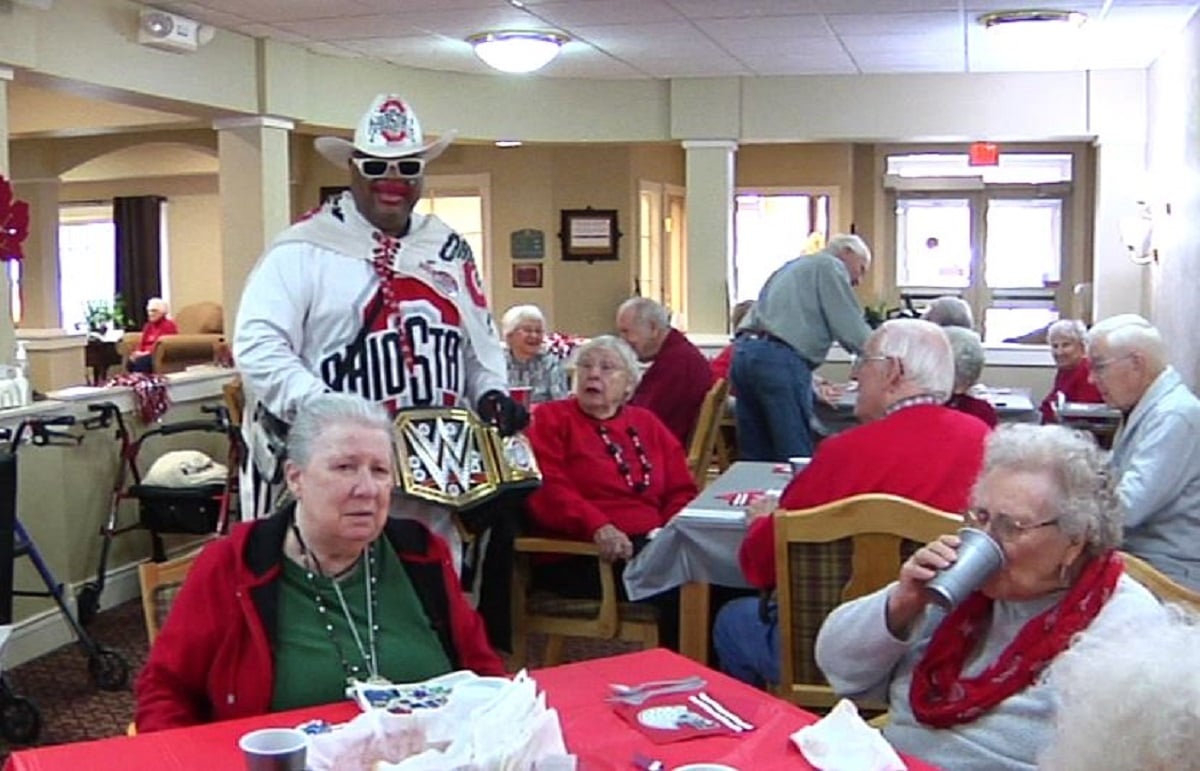 "Buck-I-Guy" Visits Seniors at Primrose - WHIZ - Fox 5 / Marquee ...