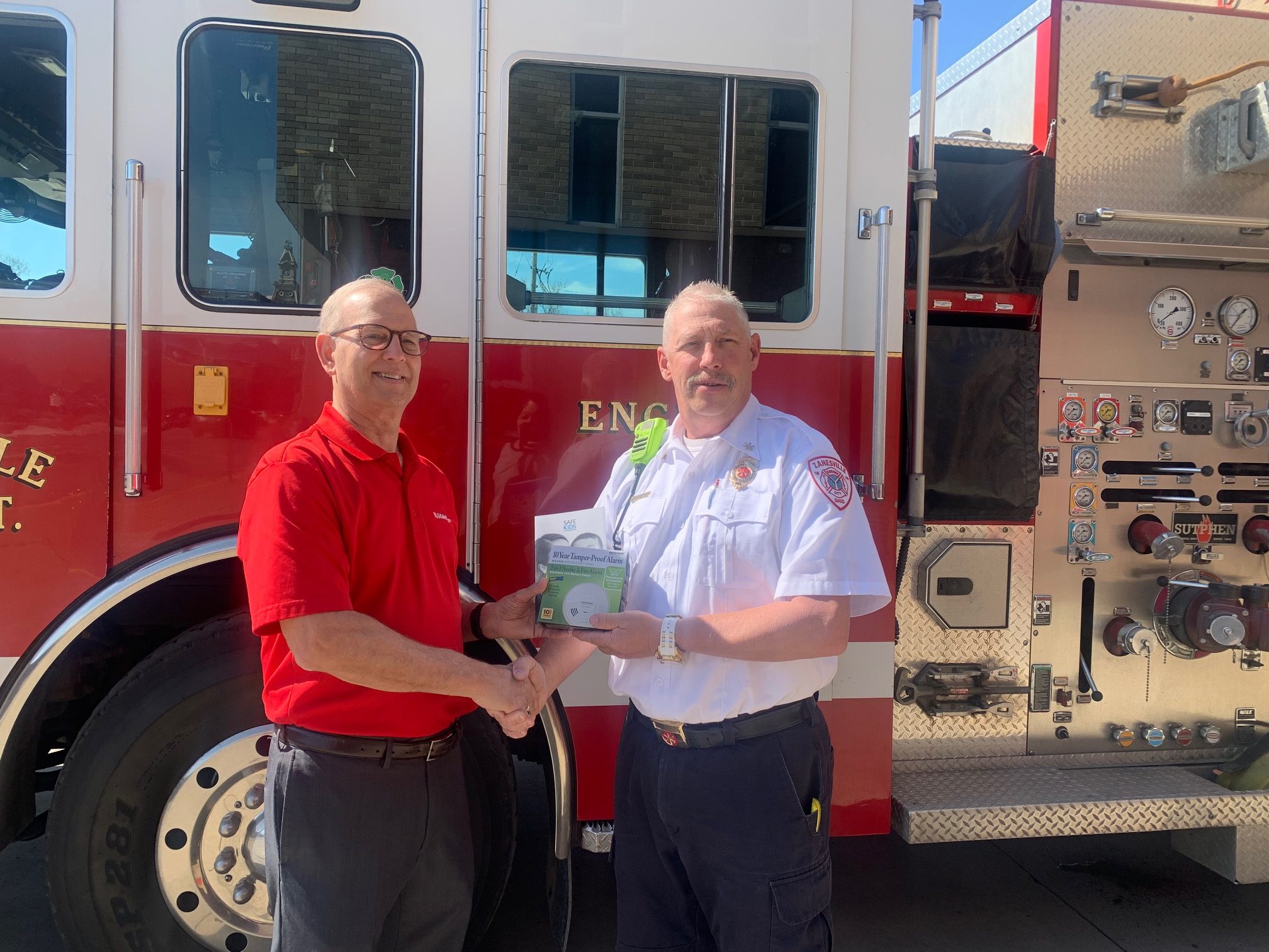 Zanesville Fire Department Receives Smoke Detectors from State Farm - WHIZ - Fox 5 / Marquee ...