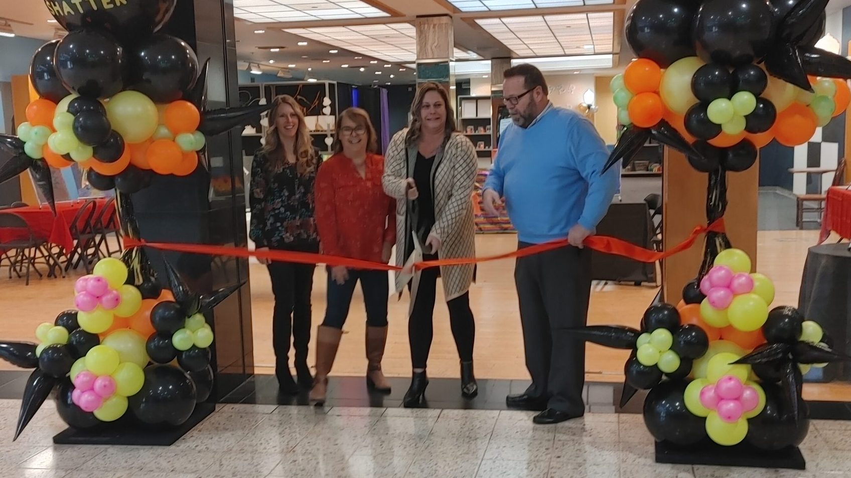 Splatter and Shatter Opens at Colony Square Mall - WHIZ - Fox 5 ...