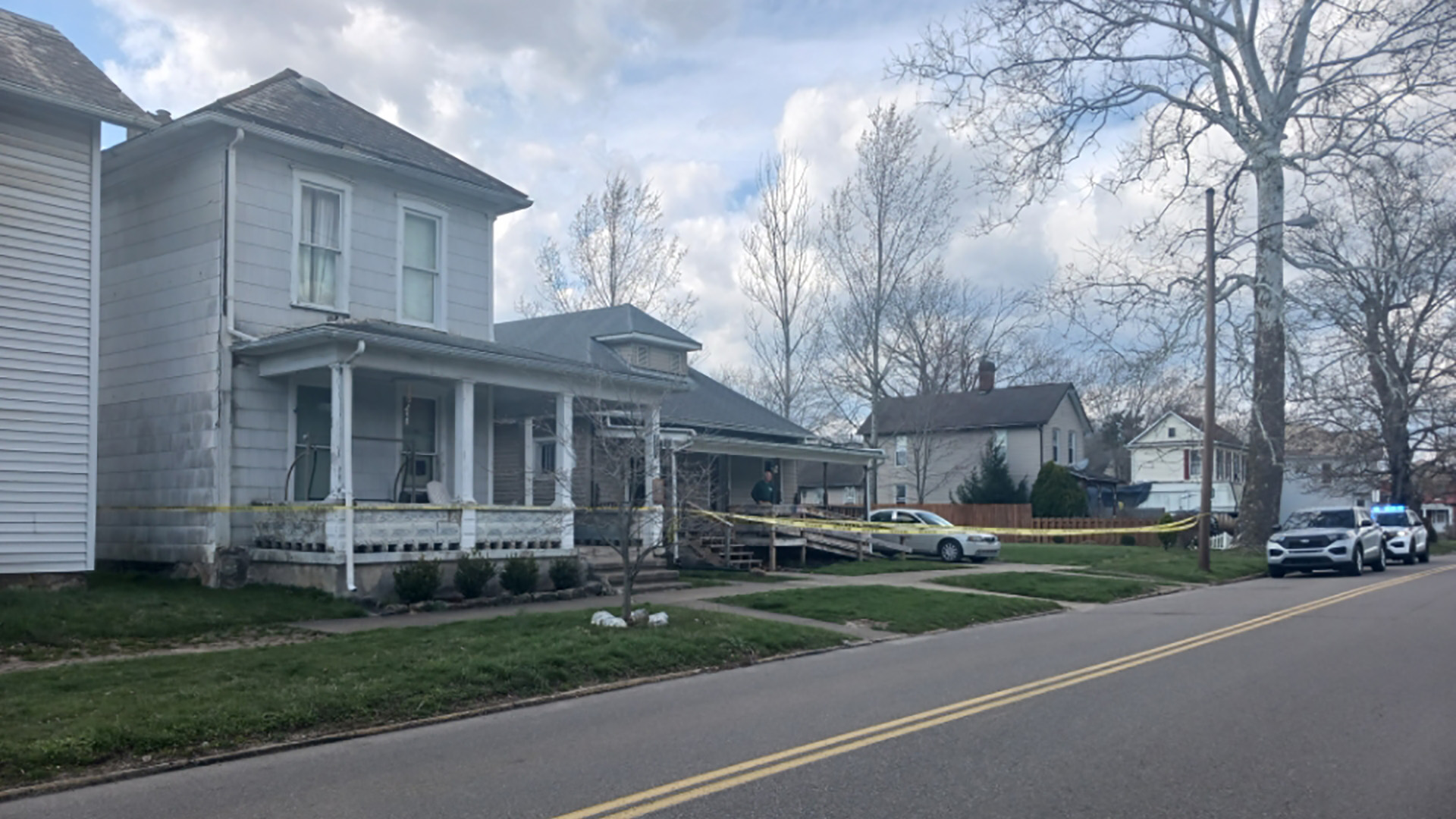 ZPD investigates discovery of a body - WHIZ - Fox 5 / Marquee Broadcasting