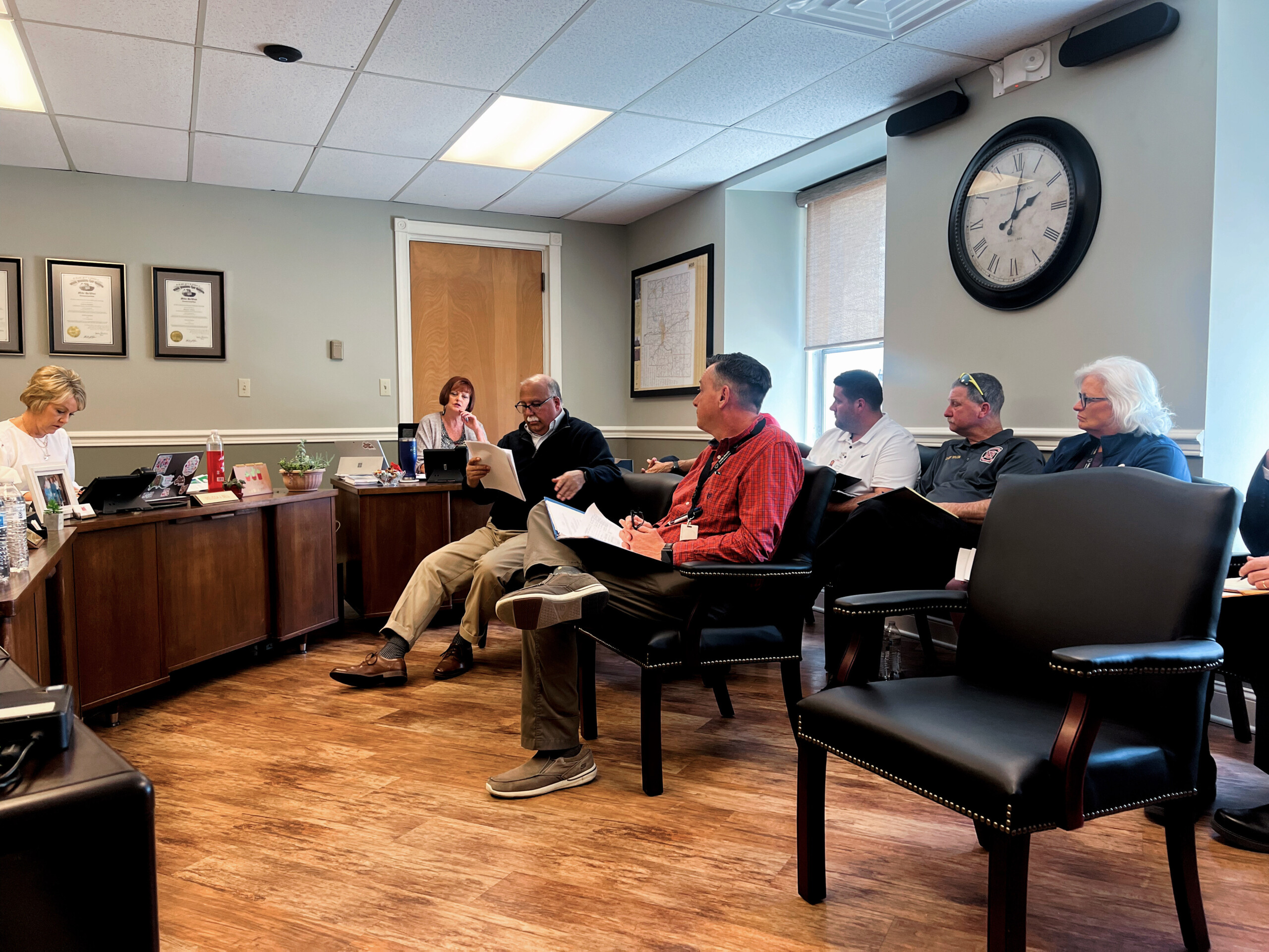 County Commissioners Held a Meeting Discussing Blighted Property - WHIZ ...