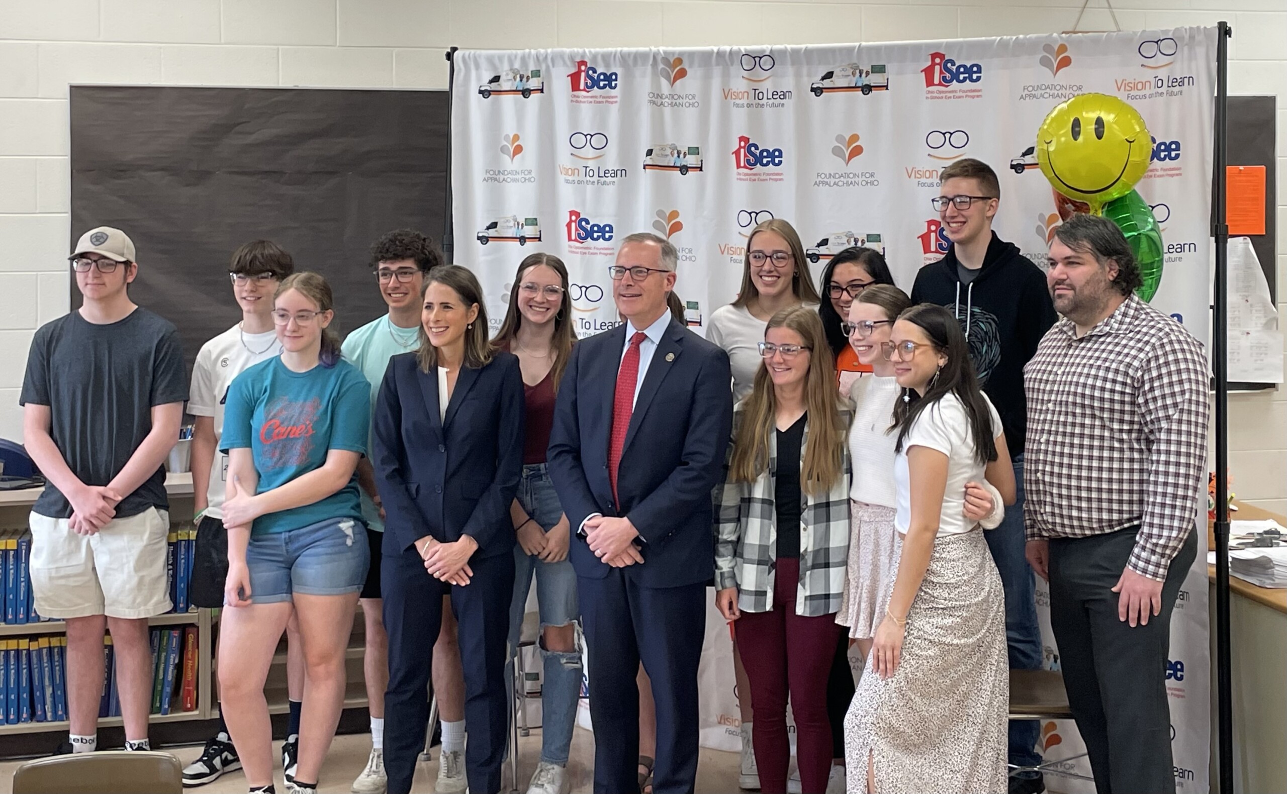 Ohio Treasurer Robert Sprague Visits New Lexington High School - WHIZ ...