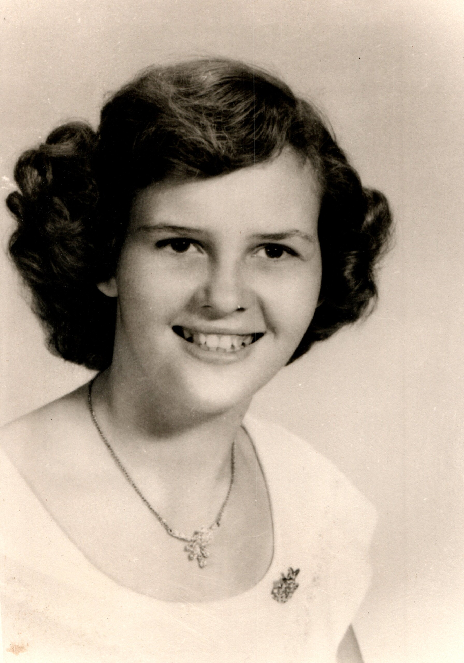 Eleanor Farrow - WHIZ - Fox 5 / Marquee Broadcasting