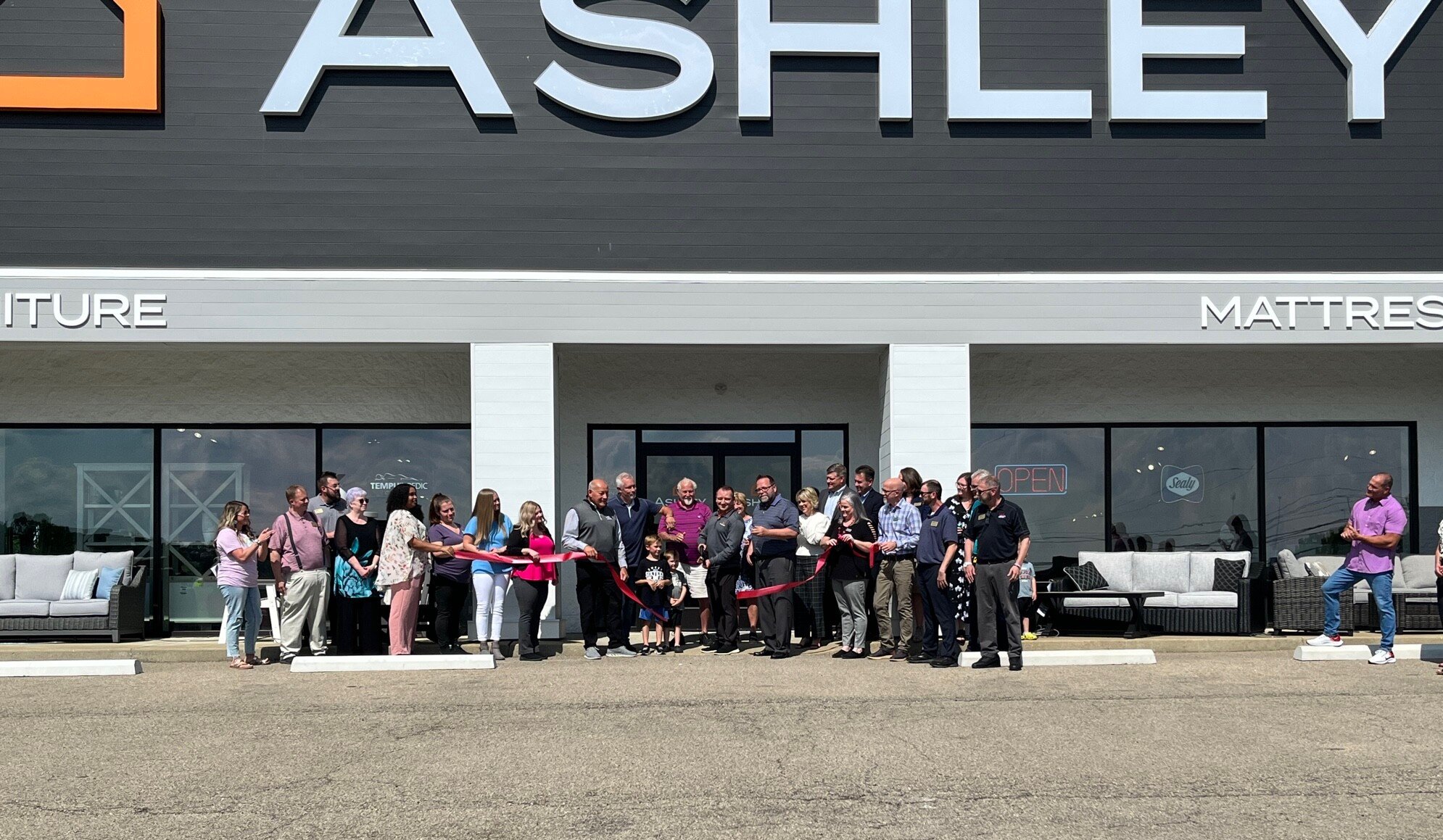 Ashley Furniture Celebrates Grand Opening in South Zanesville with ...